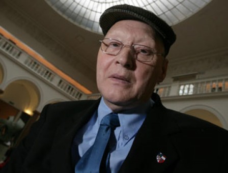 Tribute to Stanley Robertson